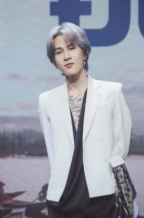 Gia thế bất ngờ của ca sĩ Jack J97 - Tuổi Trẻ Online