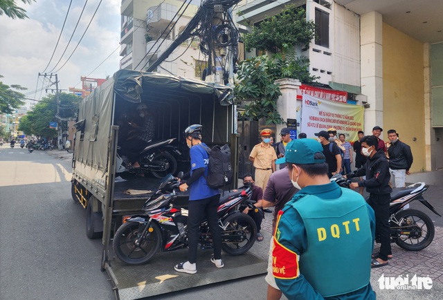 Tụ tập theo 'thư mời', cả trăm 'xe độ' bị xử lý - VozForums