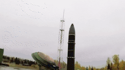 Tổng thống Putin thách 'đọ sức' giữa tên lửa Oreshnik của Nga với tên ...