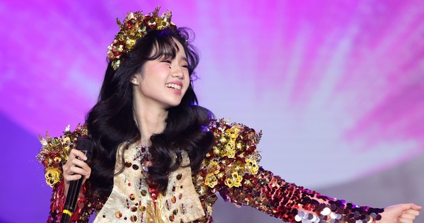 Bằng Kiều song ca cùng con gái nuôi Izara Thiên Nga - Tuổi Trẻ Online