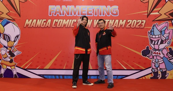 Fan xếp hàng dài xin chữ ký, giao lưu cùng siêu nhân Gao Đỏ và Decade ...
