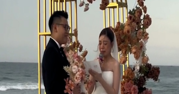 Cô dâu nhắc chuyện mẹ chê ‘chó nó lấy mày’ trong đám cưới