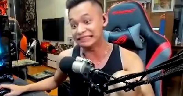 Nguồn gốc meme 'cay thế nhờ' của tộc trưởng Độ Mixi