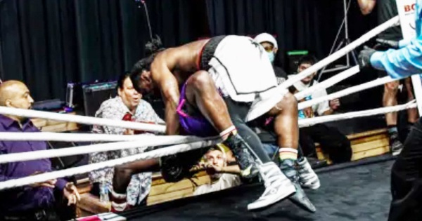 Trận đấu quyền anh lạ nhất lịch sử - Tuổi Trẻ Online