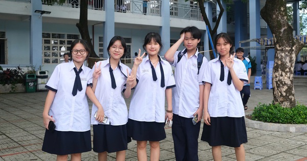 Trường THPT Thạnh Lộc - những giờ ra chơi 'cấm điện thoại' diễn ra thế nào?