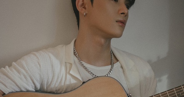 GREY D khoe visual nam tính trong MV mới, tlinh góp giọng “quá cuốn”